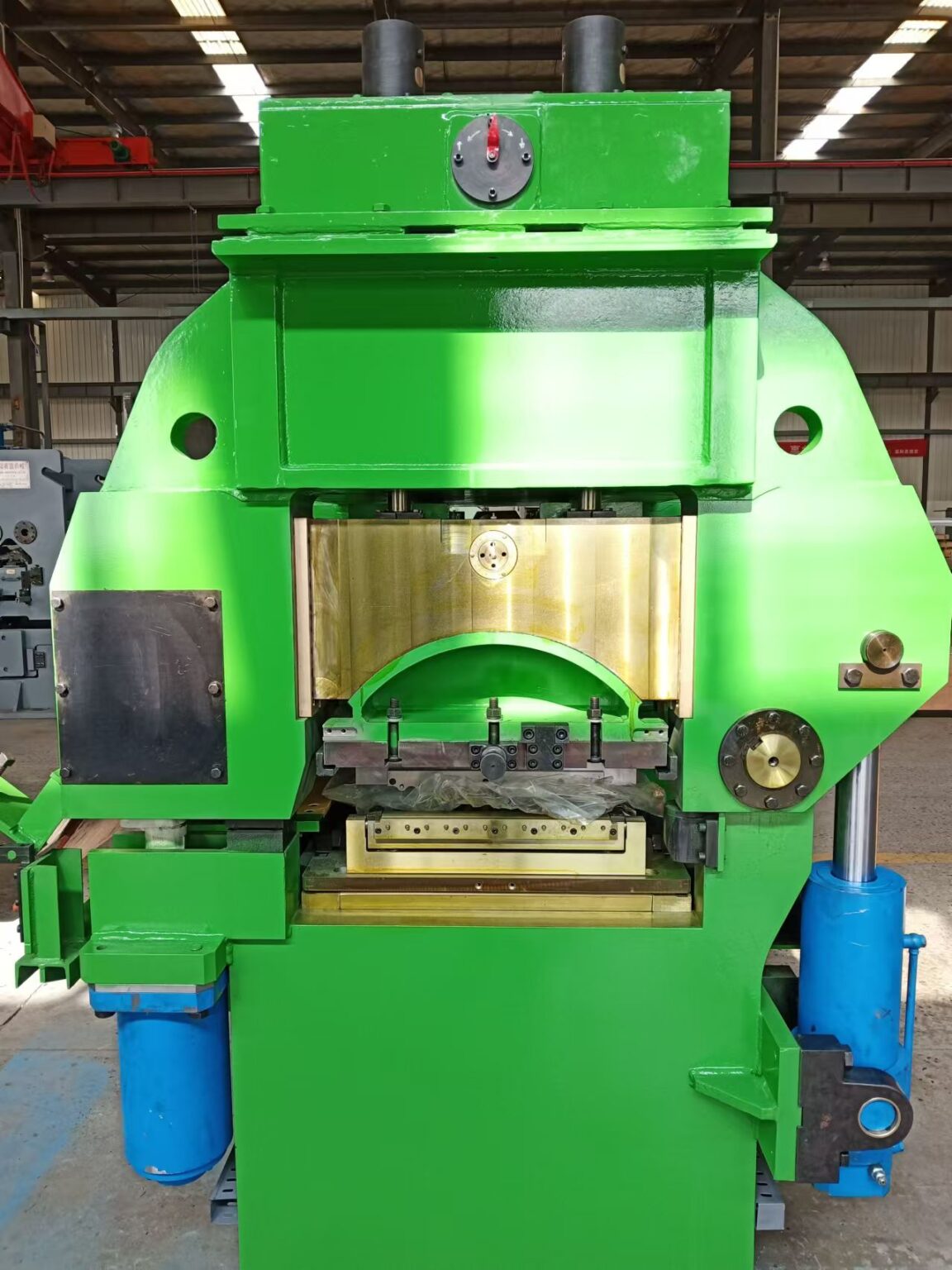 The good application of 23-roll leveler in copper-nickel composite ...